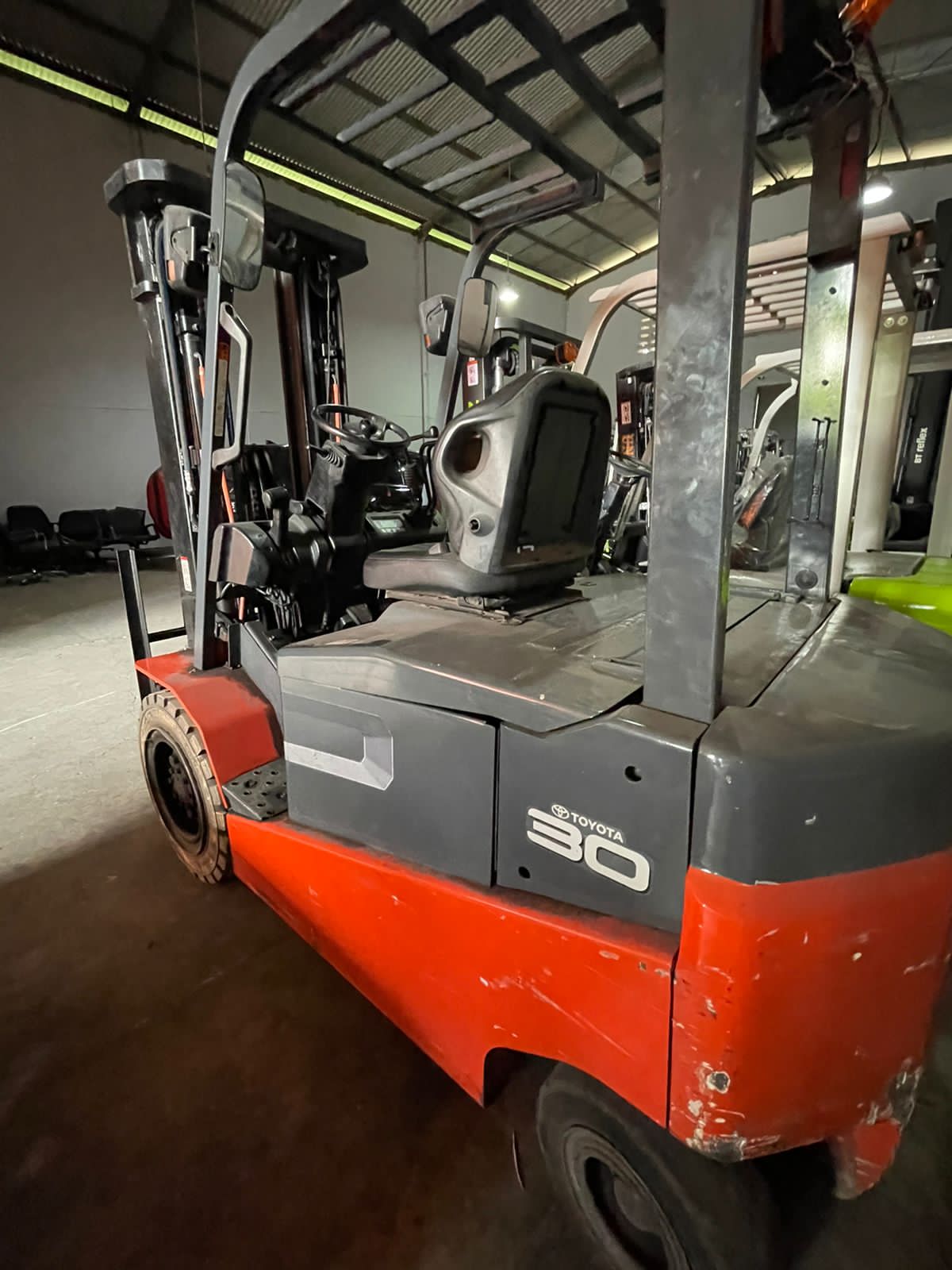 Toyota Forklift 8FBN30 Jual Baru / Bekas - Call : 0821 1105 8390