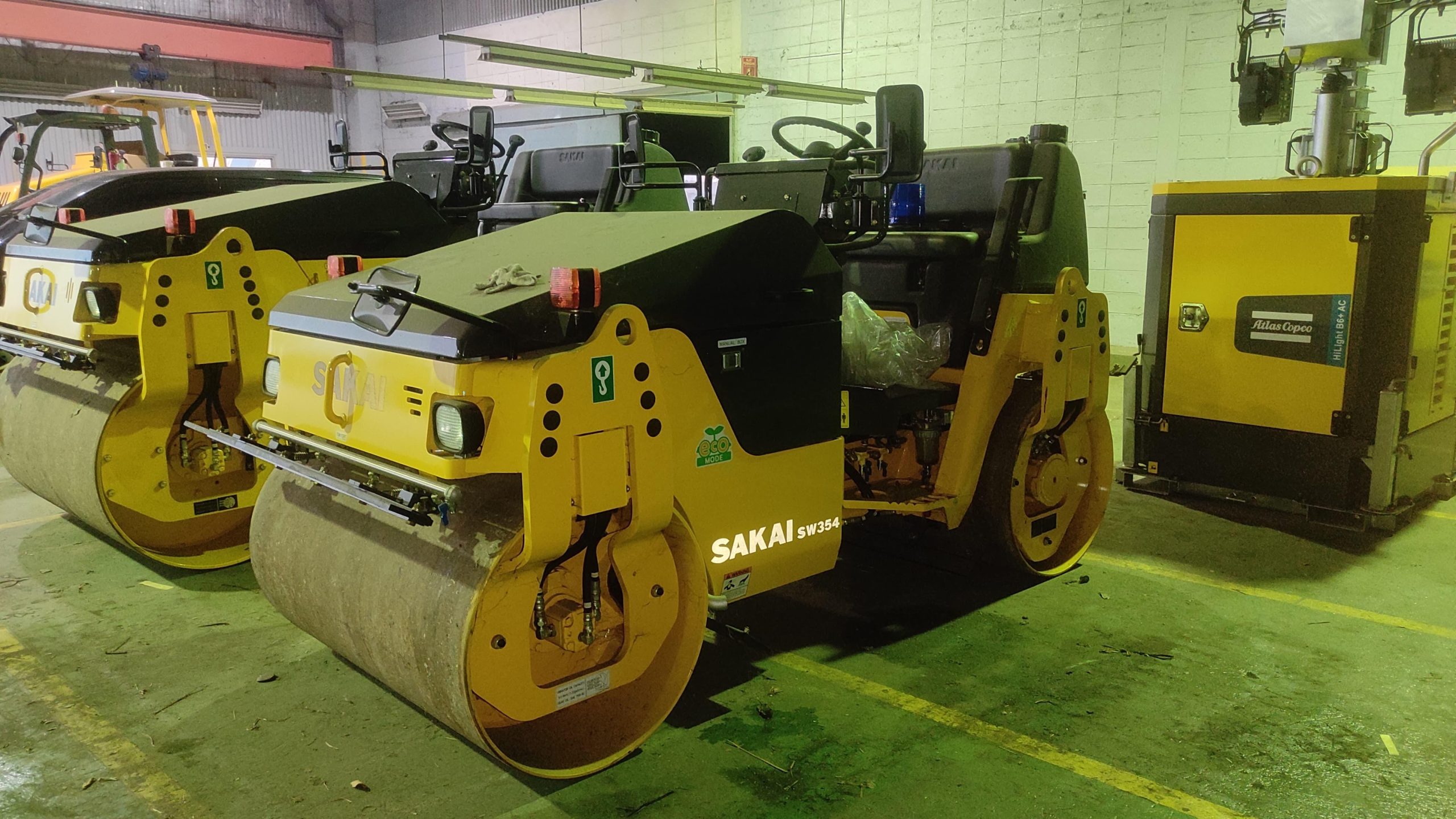 Sakai Vibratory Tandem Rollers SW354 - Jual Beli Forklift